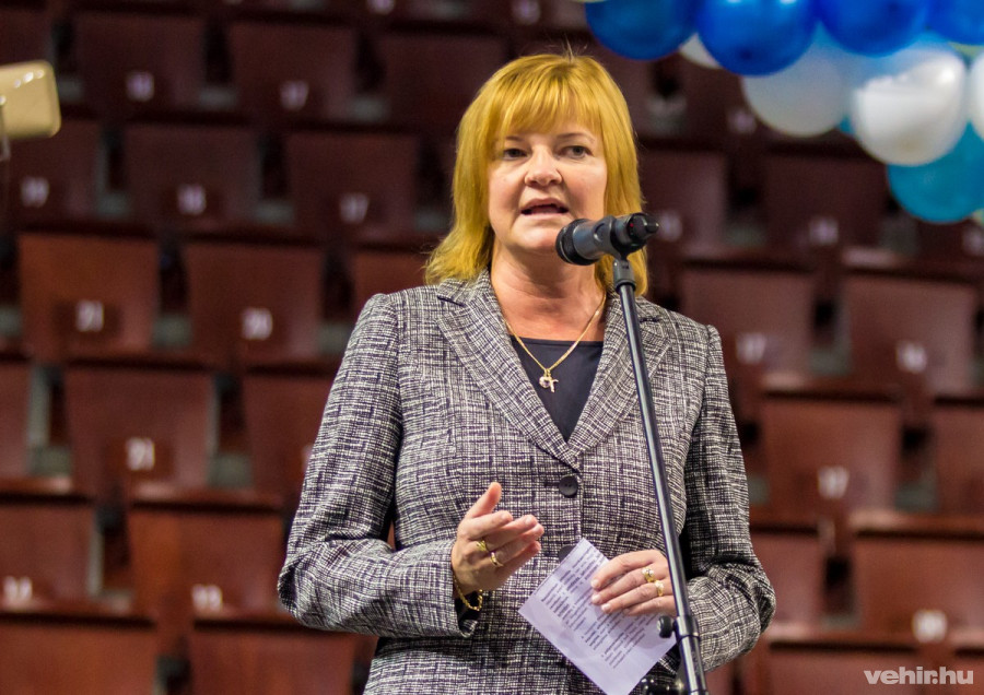 vehir.hu - Pályaválasztási kiállítás az Arénában